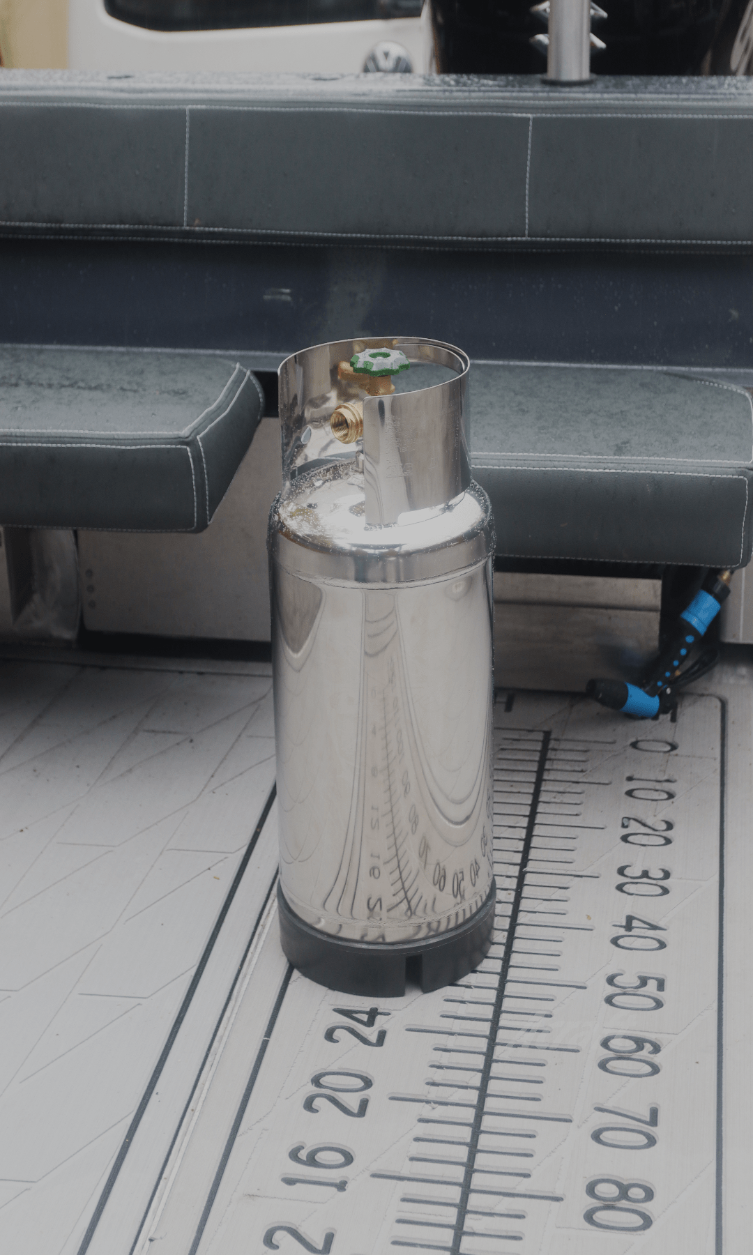 Shiny 5.8Kg Stainless Steel Gas Cylinder – Acraft Marine
